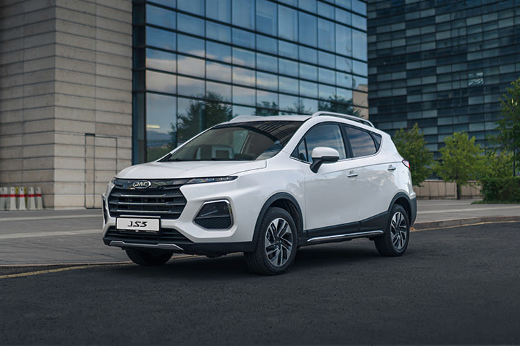 JAC JS3 2025 - фото в новом кузове: салон, вид снаружи, багажник