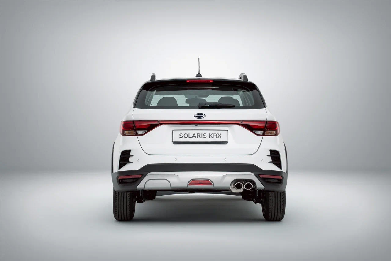 SOLARIS KRX 2025 - фото в новом кузове: салон, вид снаружи, багажник