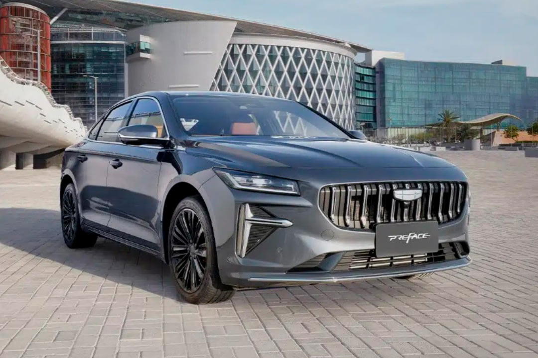 GEELY Preface 2025 - фото в новом кузове: салон, вид снаружи, багажник