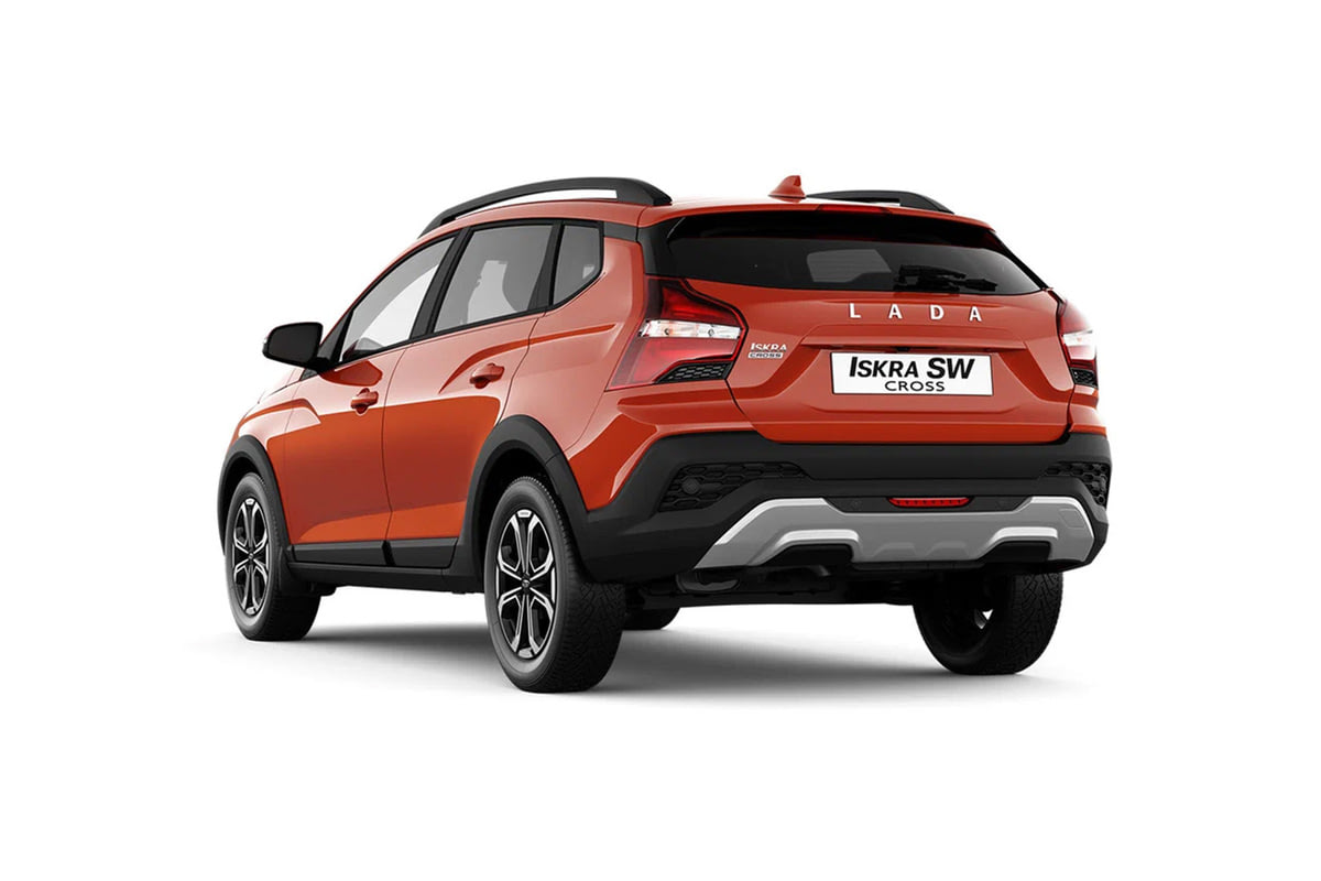 LADA Iskra SW Cross 2025 - фото в новом кузове: салон, вид снаружи, багажник