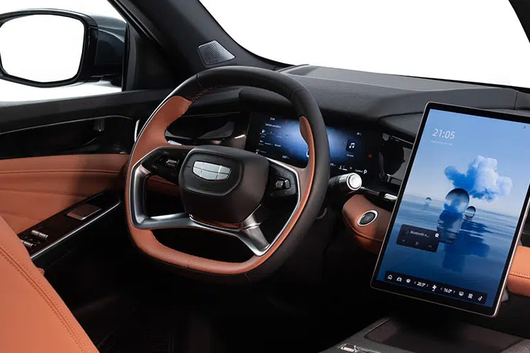 GEELY Preface 2024 - фото в новом кузове: салон, вид снаружи, багажник