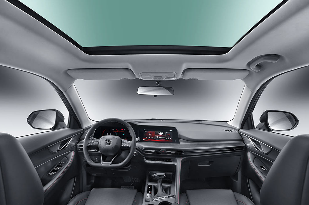 CHANGAN CS35PLUS 2025 - фото в новом кузове: салон, вид снаружи, багажник